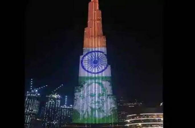 Burj Khalifa honours Mahatma Gandhi on birth anniversary - WIC News